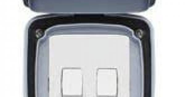 MK Masterseal Compact 2G 10AX SP 2-Way Switch IP66 86402